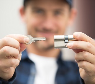 Top Notch Locksmith & Security - Locksmith NYC 24 Hour Emregency Services